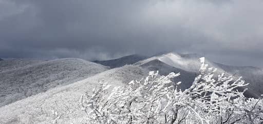 눈꽃이 아름다운 설산으로, 겨울산 추천 BEST 5